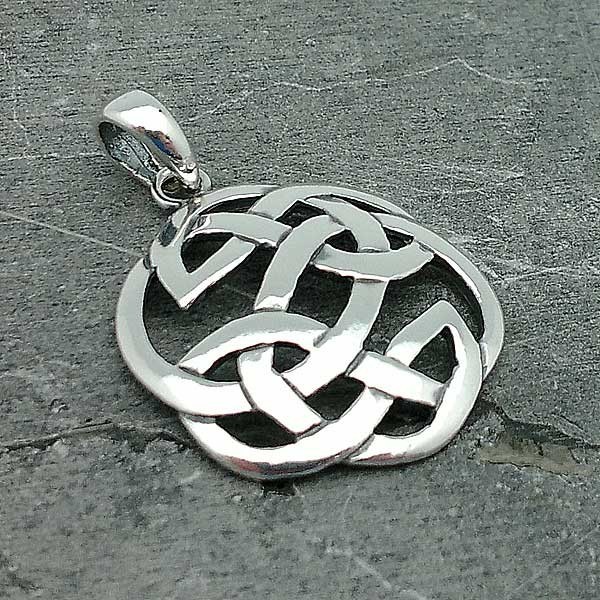Pendant Celtic knot with Lugh, in Sterling Silver first law.